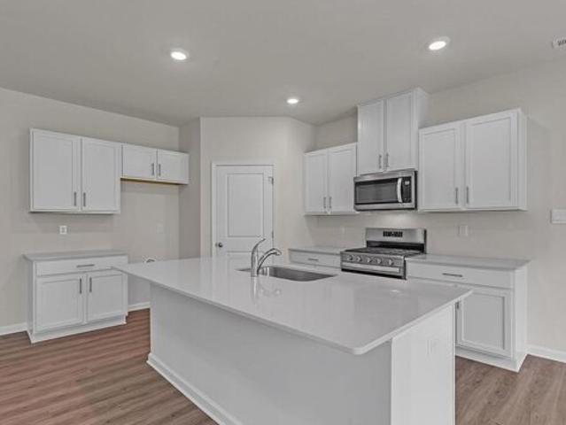 Dahlia Ct, Bayville, Home For Sale
