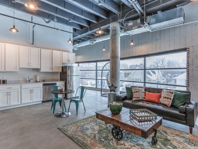 Dahlman Flats Studio Apartment for Rent at 1311 S 9th St, Omaha, NE 68108 Little Italy