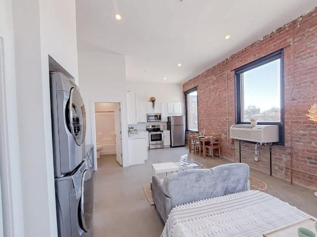 Dahlman Flats Studio Apartment for Rent at 1311 S 9th St, Omaha, NE 68108 Little Italy