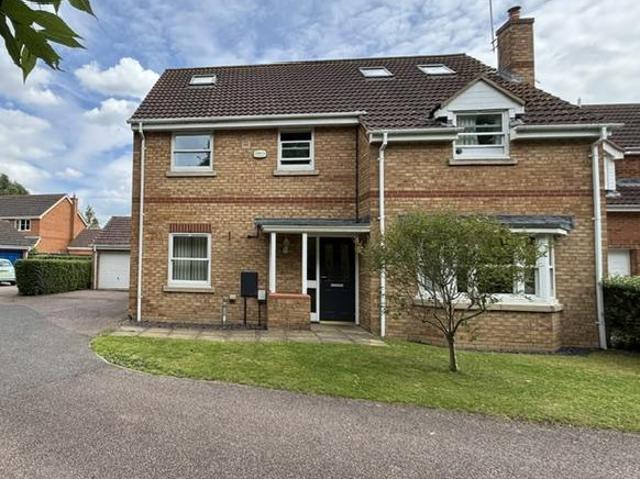 Daimler Avenue, Peterborough, PE7 6 bed property to rent £2,250 pcm £519 pw
