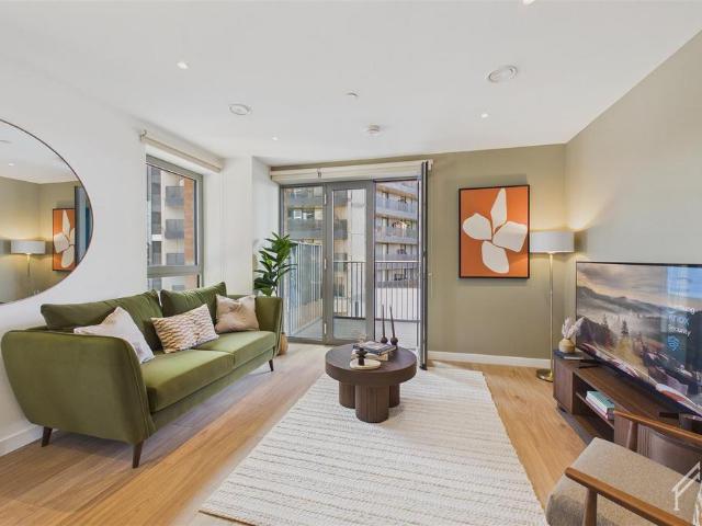 Daimler House, 330 Ealing Road. Apartment to rent £1,535 pcm £354 pw