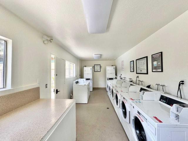 Daisy Apartments 1 Bedroom Apartment for Rent at 12671 Main St, Garden Grove, CA 92840