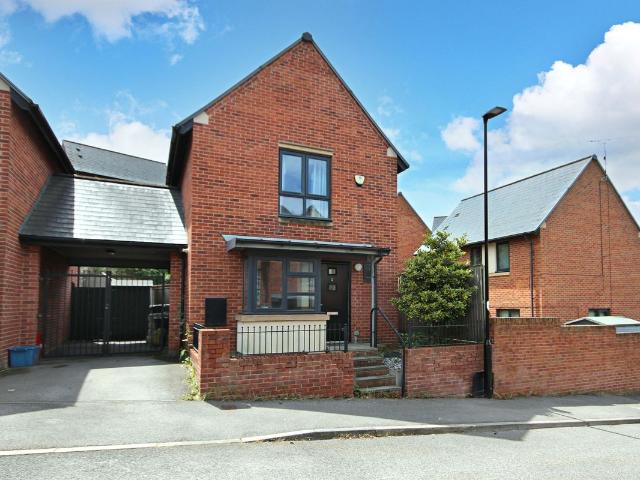 Daisy Grove, Sheffield S5, 2 bed link detached house to rent, £900 pcm | PrimeLocation