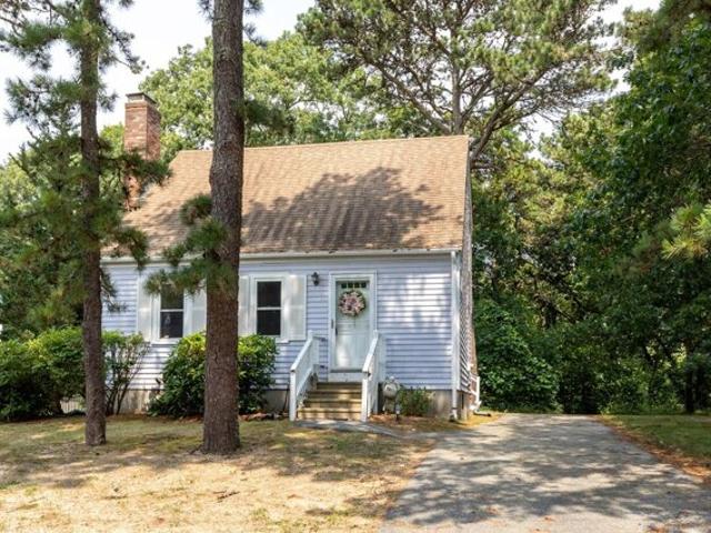 Daisy Ln, South Yarmouth, Home For Sale