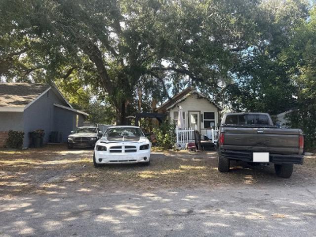 Dakota Ave