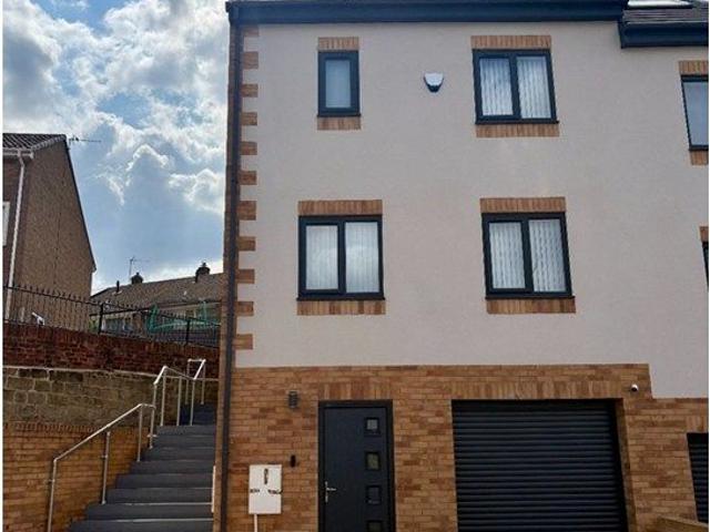 Dalton Lane, Rotherham S65, 4 bed semi detached house to rent, £1,400 pcm | PrimeLocation