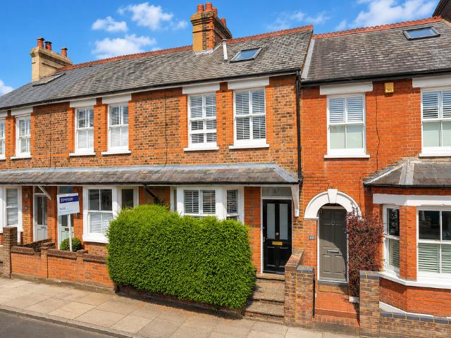 Dalton Street, Herts AL3 3 bed terraced house to rent £2,750 pcm £635 pw