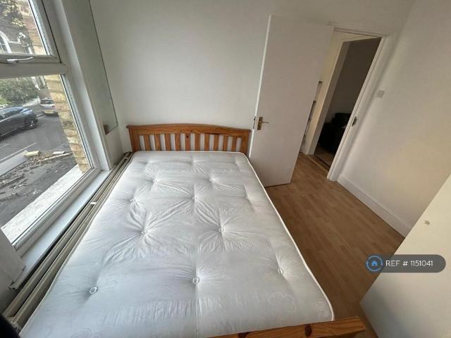Dalyell Road, Brixton, SW9 1 bed flat to rent £1,650 pcm £381 pw