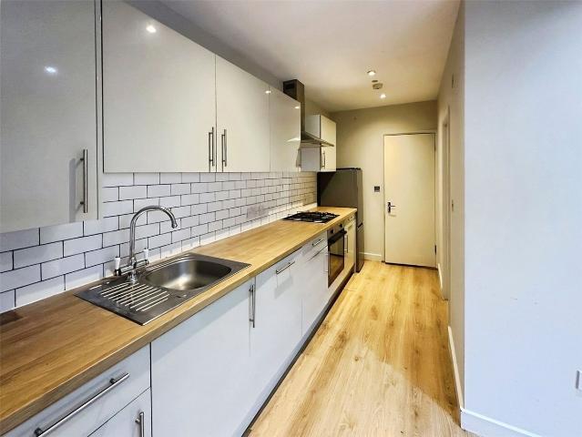 Dalyell Road, London SW9, 3 bed flat to rent, £3,100 pcm | PrimeLocation