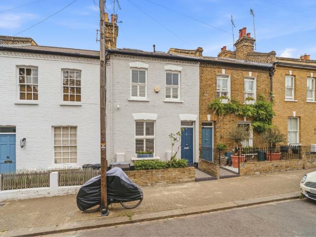 Dalby Road, London SW18, 4 bed terraced house to rent, £4,250 pcm | PrimeLocation