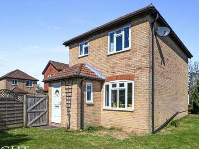Dale Close, Stanway, 3 Bedroom Detached