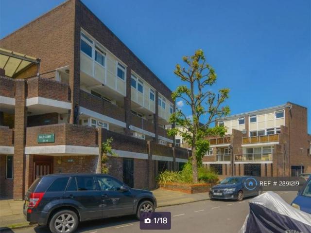 Dale Court, Kingston Upon Thames, KT2 4 bed flat to rent £3,500 pcm £808 pw