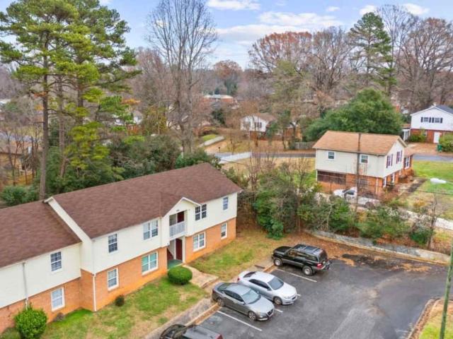 Dalecrest Place 3 Bedroom Apartment for Rent at 3200 Dalecrest Dr, Charlotte, NC 28269 Derita Statesville