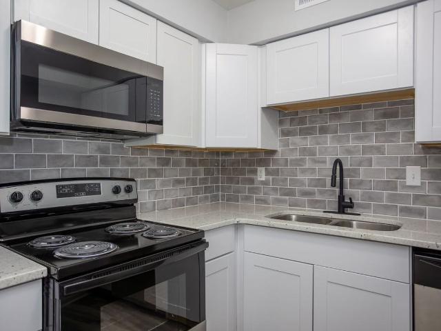 Dalecrest Place 1 Bedroom Apartment for Rent at 3200 Dalecrest Dr, Charlotte, NC 28269 Derita Statesville