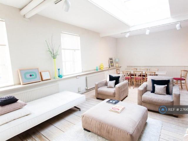 Daleham Mews, London, NW3 5 bed terraced house to rent £8,333 pcm £1,923 pw