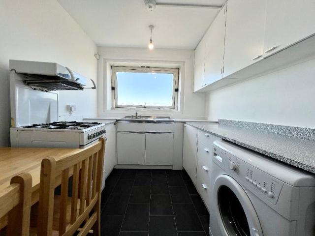 Dalehead, Harrington Square NW1, 3 bed flat to rent, £3,499 pcm | PrimeLocation