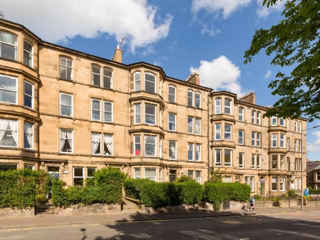 Dalkeith Road, Newington, Edinburgh. 5 bed flat to rent £4,215 pcm £973 pw