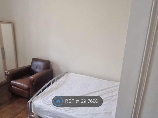 Dalkeith Road, Edinburgh EH16, 3 bed flat to rent, £2,050 pcm | PrimeLocation