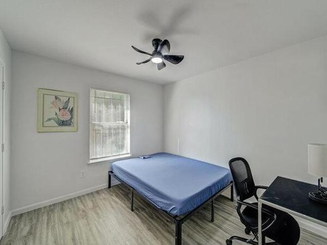 Dallas House. Newly renovated & comfortable