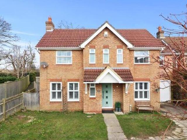 Dallaway Drive, Stone Cross, 4 Bedroom Detached
