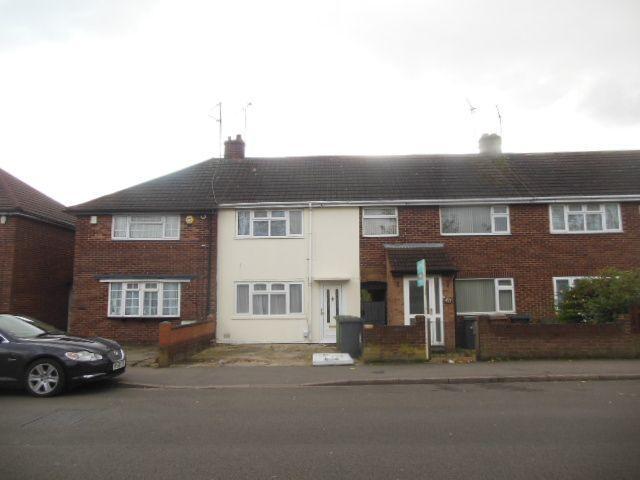 Dallow Road, Luton 2 bed terraced house to rent £1,375 pcm £317 pw