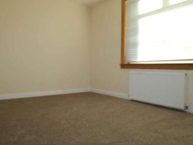 Dalrymple Drive, Irvine, KA12