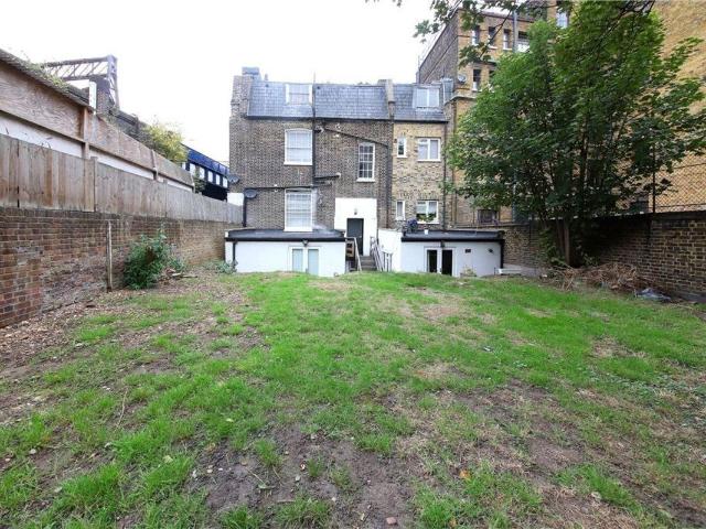 Dalston Lane, Hackney, London E8, Studio to rent, £1,300 pcm | PrimeLocation