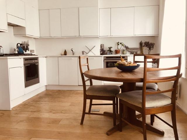 Dalston spacious 2 bedroom apartment 5 weeks
