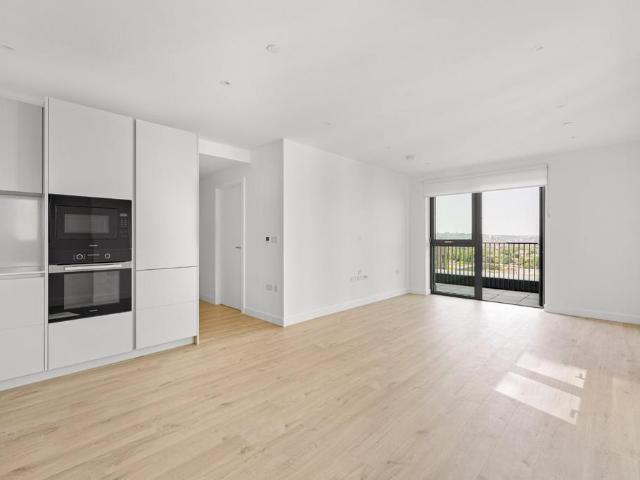 Darter House, Anax Street, London 2 bed flat to rent £3,200 pcm £738 pw