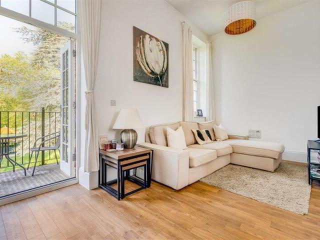 Dartford Court, Epsom KT19, 2 bed flat to rent, £1,900 pcm | PrimeLocation