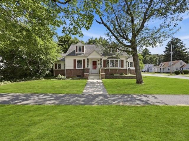 Dartmouth St, South Hadley, Home For Sale