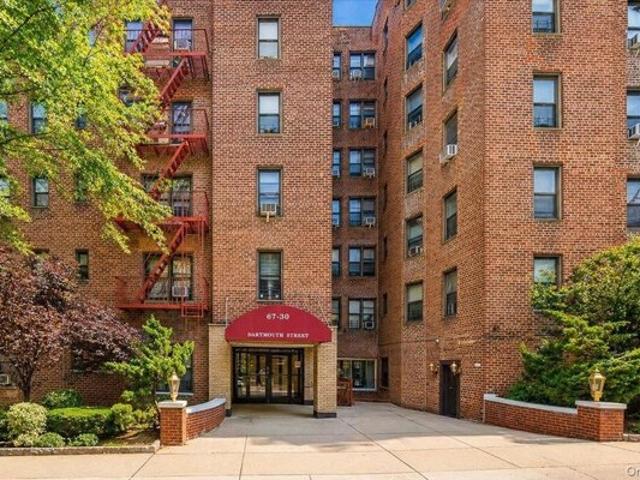 Dartmouth St Unit K, Forest Hills, Property For Sale
