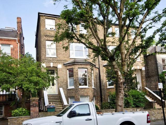 Dartmouth Park Avenue, London NW5 1 bed flat to rent £2,200 pcm £508 pw