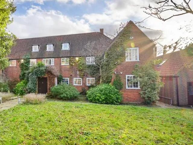 Dartmouth Place, London, W4 2RH, United Kingdom | 9 bed house for rent #132090092 | Rentberry