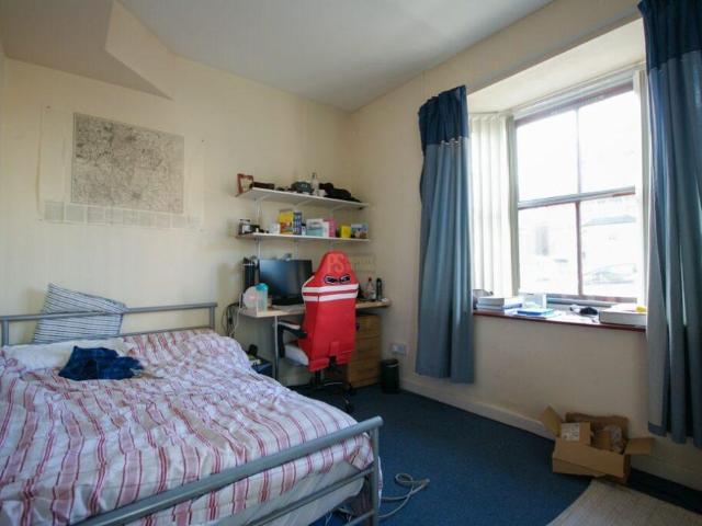 Dartmouth Road, Birmingham B29 5 bed terraced house to rent £2,430 pcm £561 pw