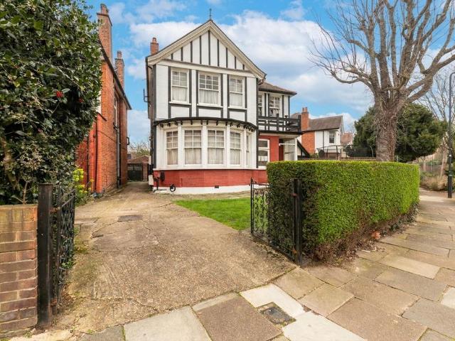 Dartmouth Road, London NW2 1 bed flat to rent £1,675 pcm £387 pw