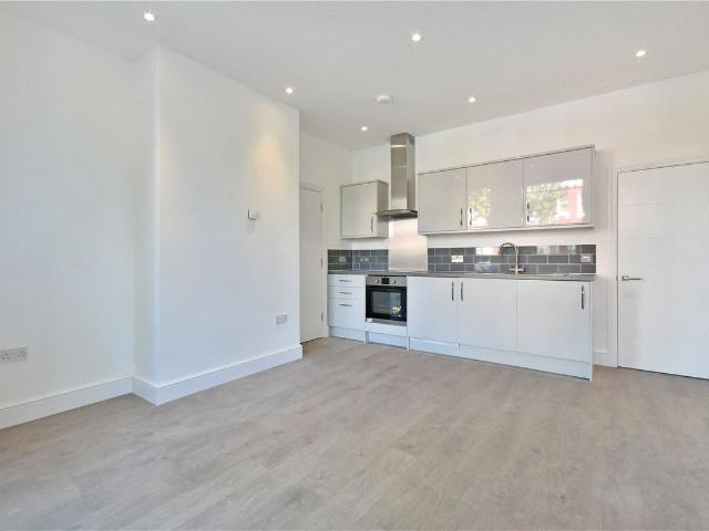 Dartmouth Road, Mapesbury NW2, 1 bed flat to rent, £1,600 pcm | PrimeLocation