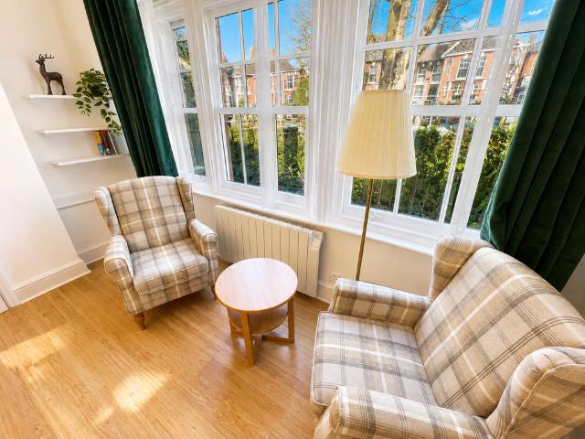 Dartmouth Rd, Willesden Green NW2 Studio to rent £1,480 pcm £342 pw