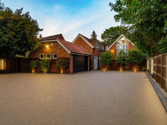 Dartnell Park Road, West Byfleet KT14, 4 bed detached house to rent, £6,900 pcm | PrimeLocation