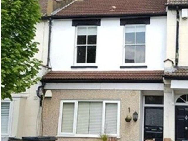 Dartnell Road, Croydon CR0, 2 bed maisonette to rent, £1,550 pcm | PrimeLocation