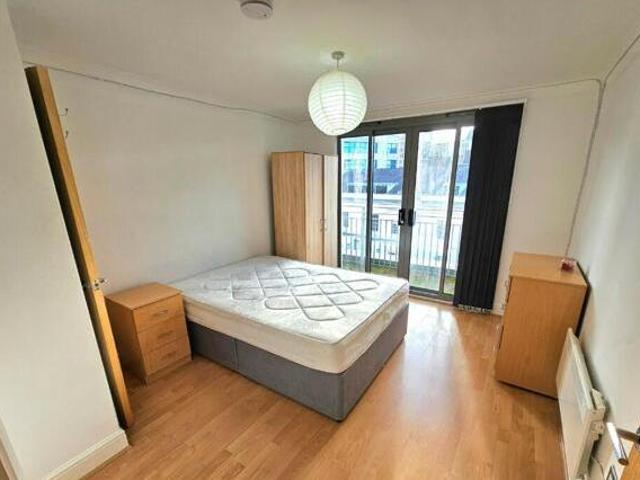 Darwin Close, Nottingham, 4 Bedroom Link