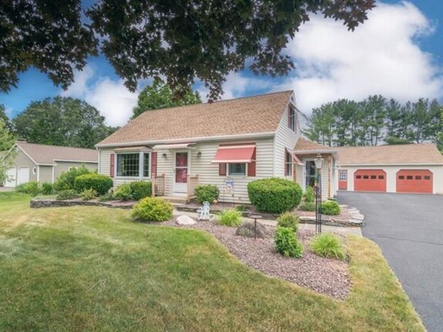 Darby Dr, Westfield, Home For Sale