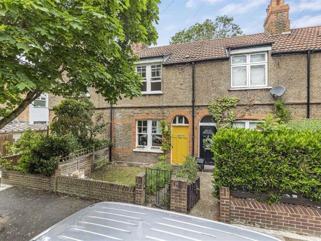 Darell Road, Kew TW9, 2 bed property to rent, £3,300 pcm | PrimeLocation