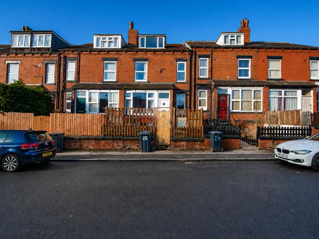 Darfield Road, Leeds LS8, 2 bed terraced house to rent, £900 pcm | PrimeLocation