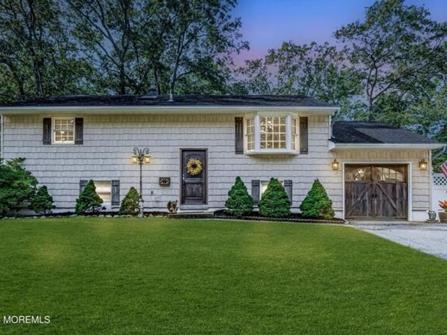 Darien Rd, Howell, Home For Sale