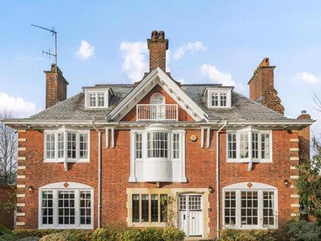 Darkes Lane, Potters Bar, 6 Bedroom Detached