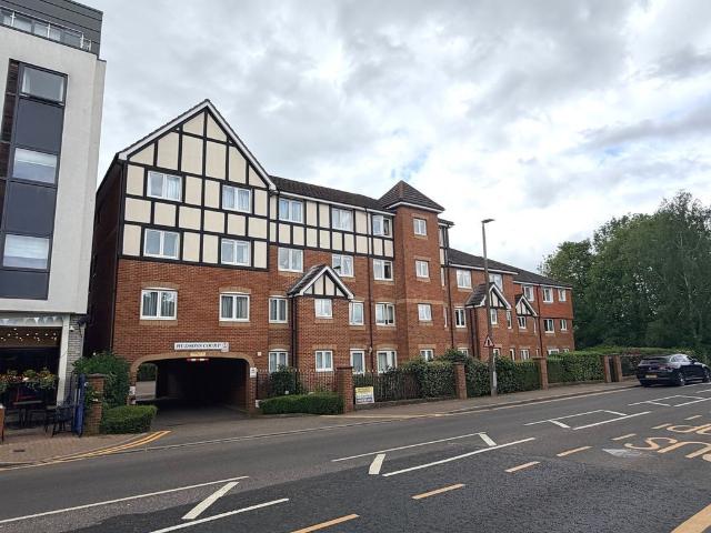 Darkes Lane, Potters Bar EN6, 2 bed property to rent, £1,695 pcm | PrimeLocation