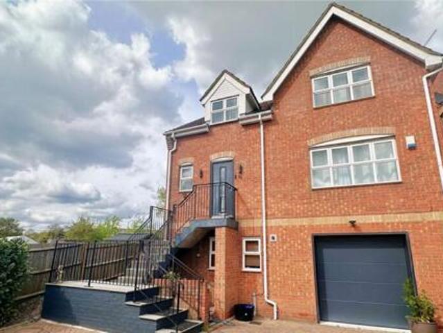 Darlands Drive, Barnet, 4 Bedroom Detached