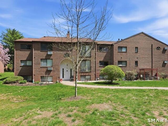 Darling St Apt Q, Southington, Condo For Sale