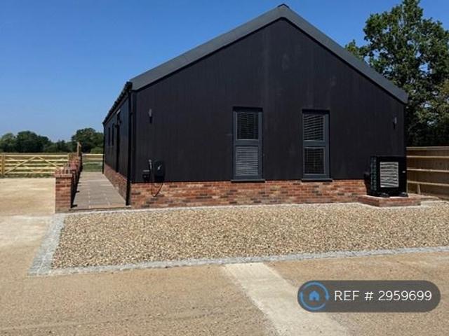 Darman Lane, Laddingford, TN12 3 bed bungalow to rent £2,300 pcm £531 pw